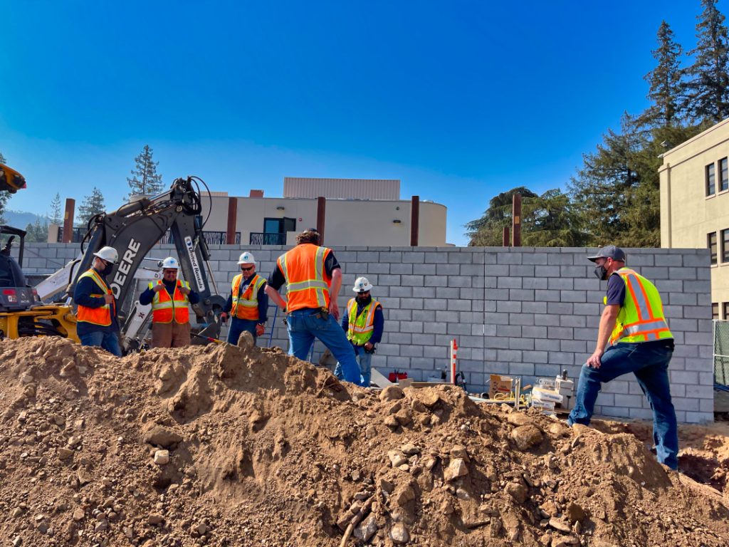 Gas line break shuts Main Street, forces LG High School evacuation ...